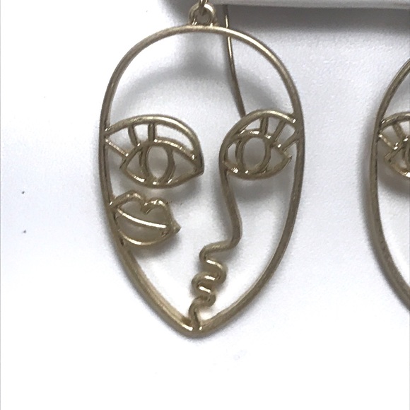Jewelry | Minimalist Abstract Face Earrings In Gold | Poshmark